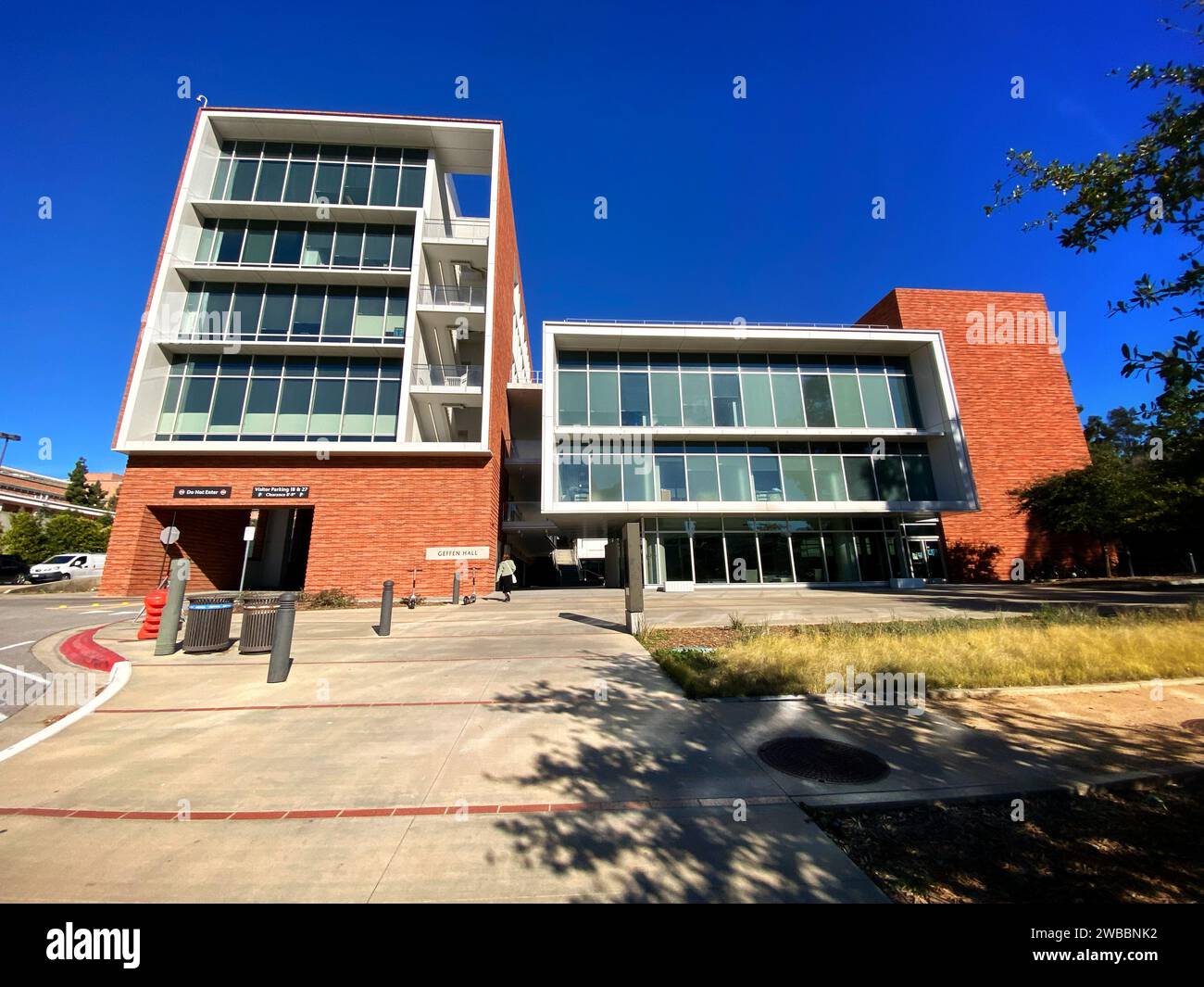 Ucla campus buildings hi-res stock photography and images - Alamy