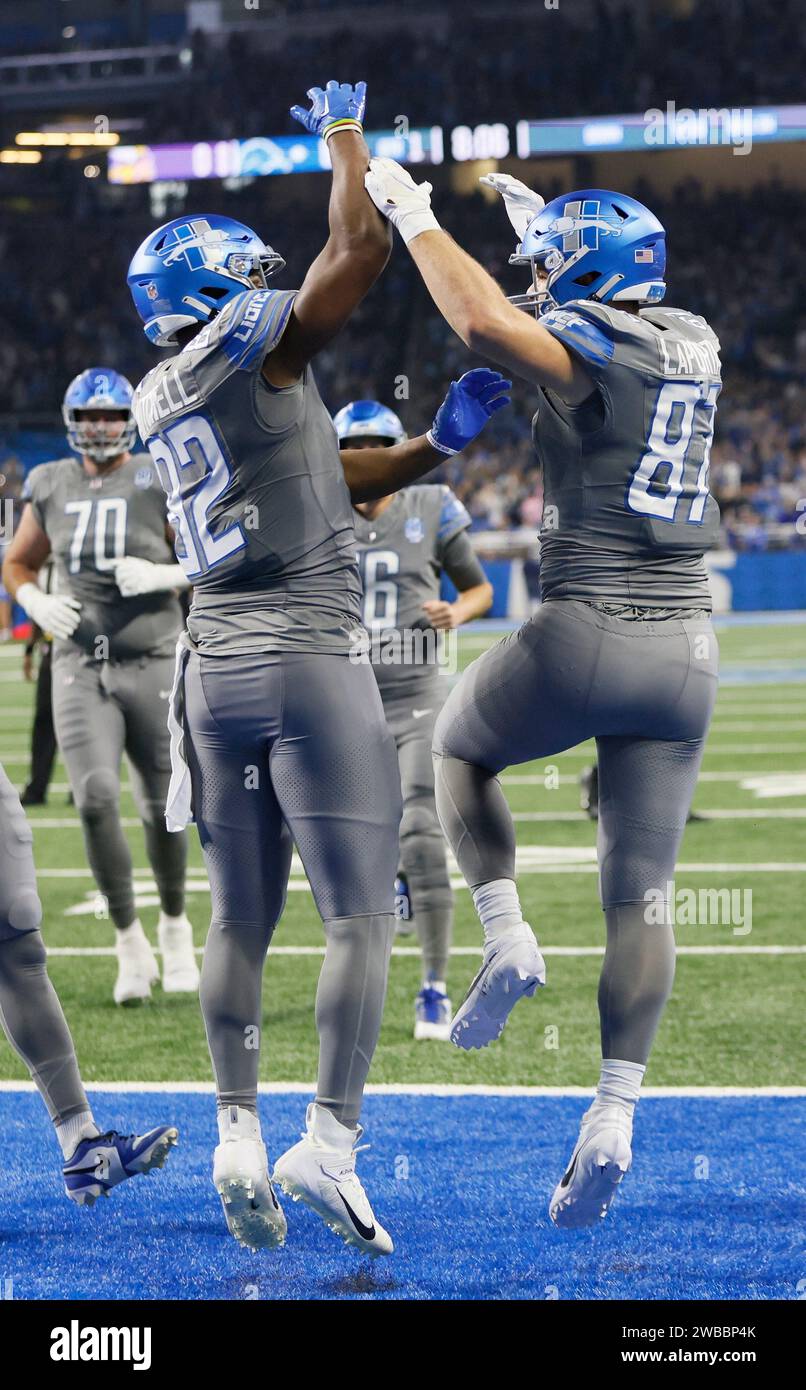 Detroit Lions tight end Sam LaPorta (87) celebrates his touchdown ...