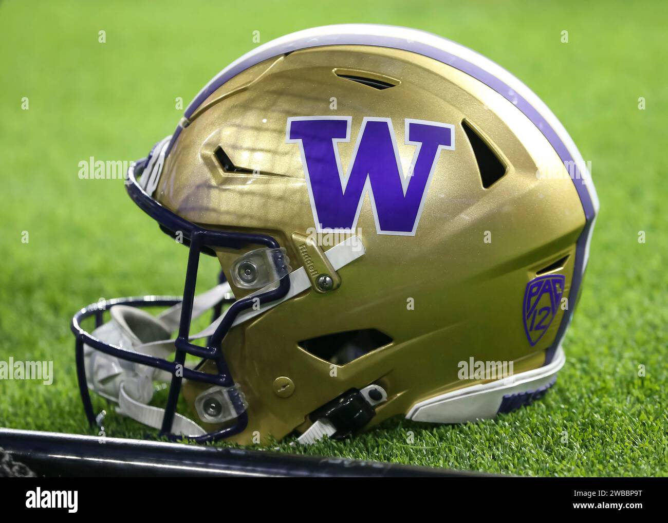 HOUSTON, TX - JANUARY 08: Washington Huskies helmet at the team bench ...