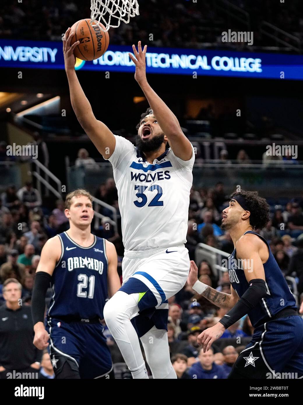 Minnesota Timberwolves' Karl-Anthony Towns (32) makes a shot as he gets ...