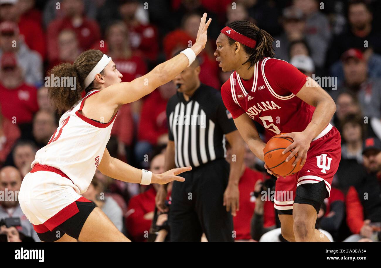 Nebraska's Josiah Allick, left, defends against Indiana's Malik Reneau ...