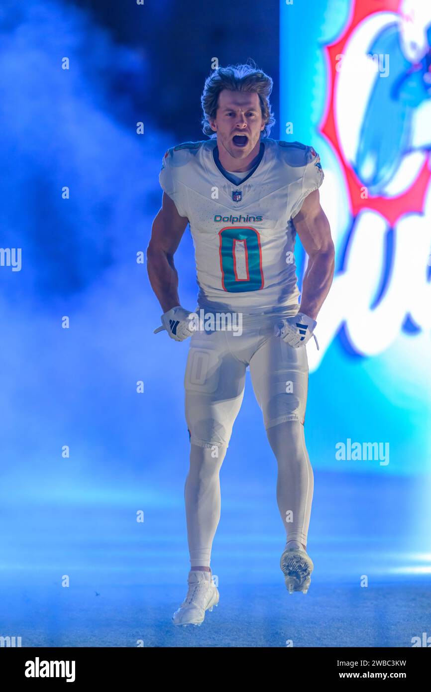 Miami Dolphins wide receiver Braxton Berrios (0) gestures and reacts ...