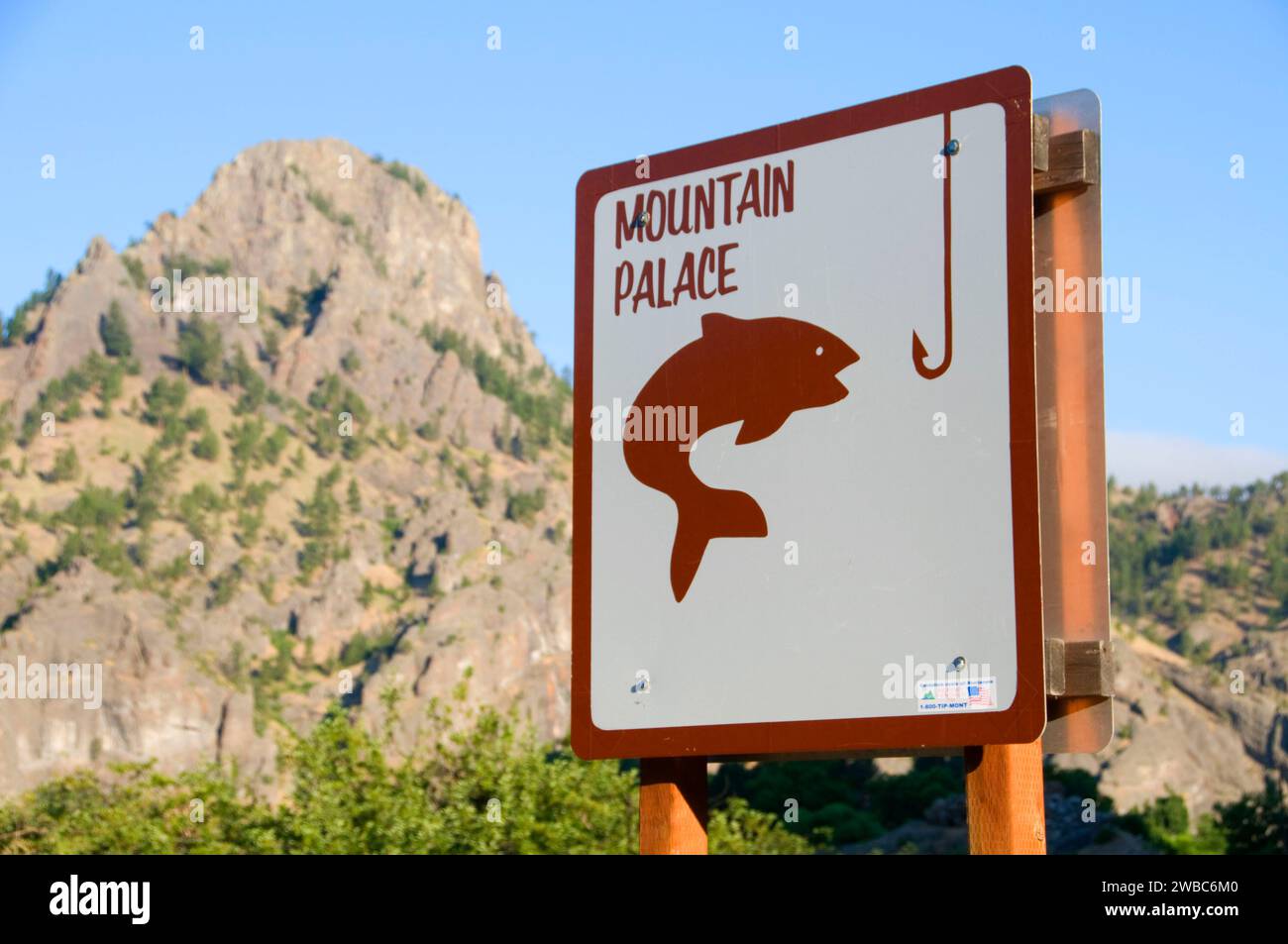 Fishing Access sign, Mountain Palace Fishing Access, Missouri River ...