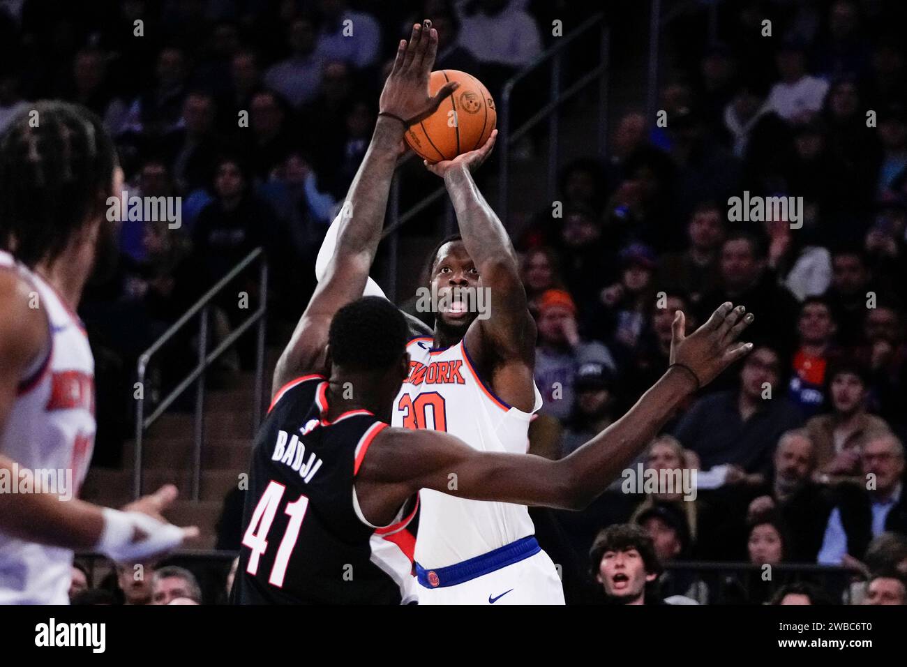 New York Knicks' Julius Randle (30) shoots over Portland Trail Blazers ...