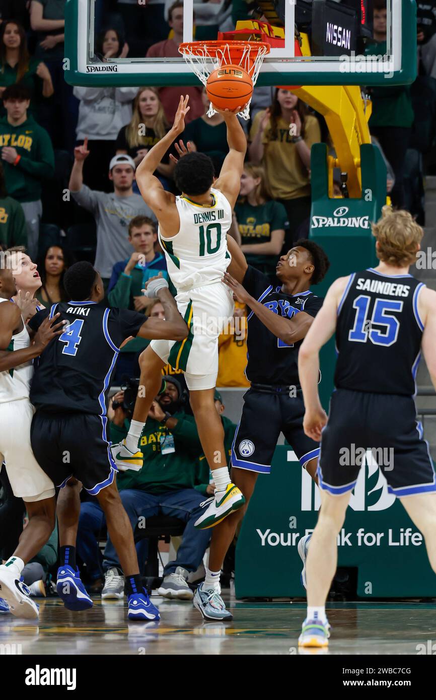 WACO, CA - JANUARY 09: Baylor Bears guard RayJ Dennis (10) takes a shot ...