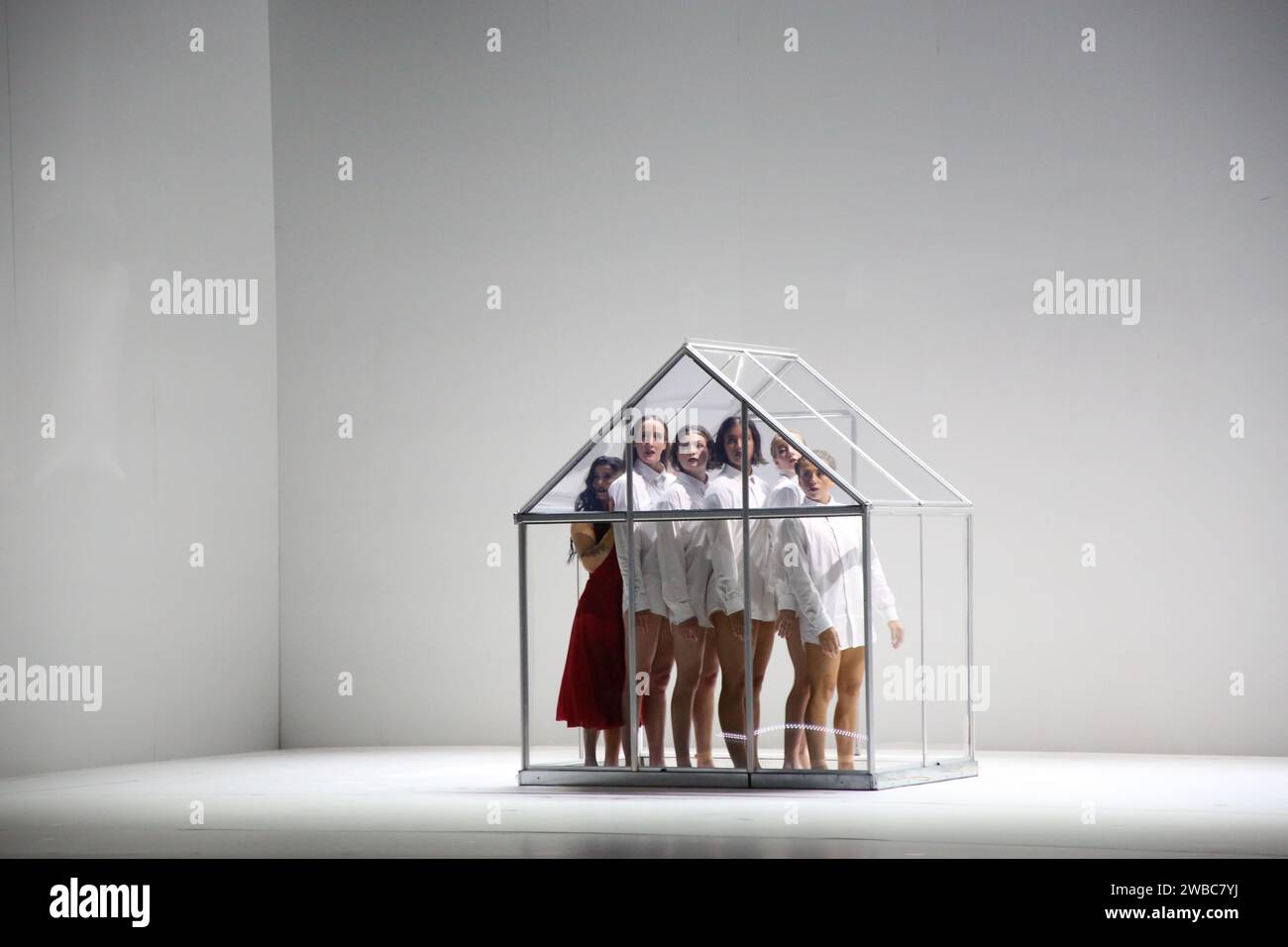 Sydney, Australia. 10th January 2024. Circus and opera combine with ...