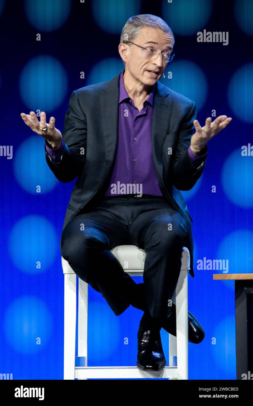 Las Vegas, USA. 09th Jan, 2024. Patrick Gelsinger (L), CEO of Intel ...
