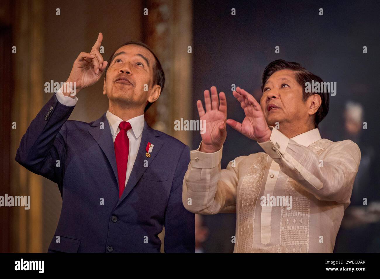 Indonesian President Joko Widodo, left, and Philippine President ...