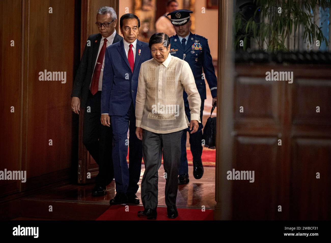 Indonesian President Joko Widodo, left, and Philippine President ...