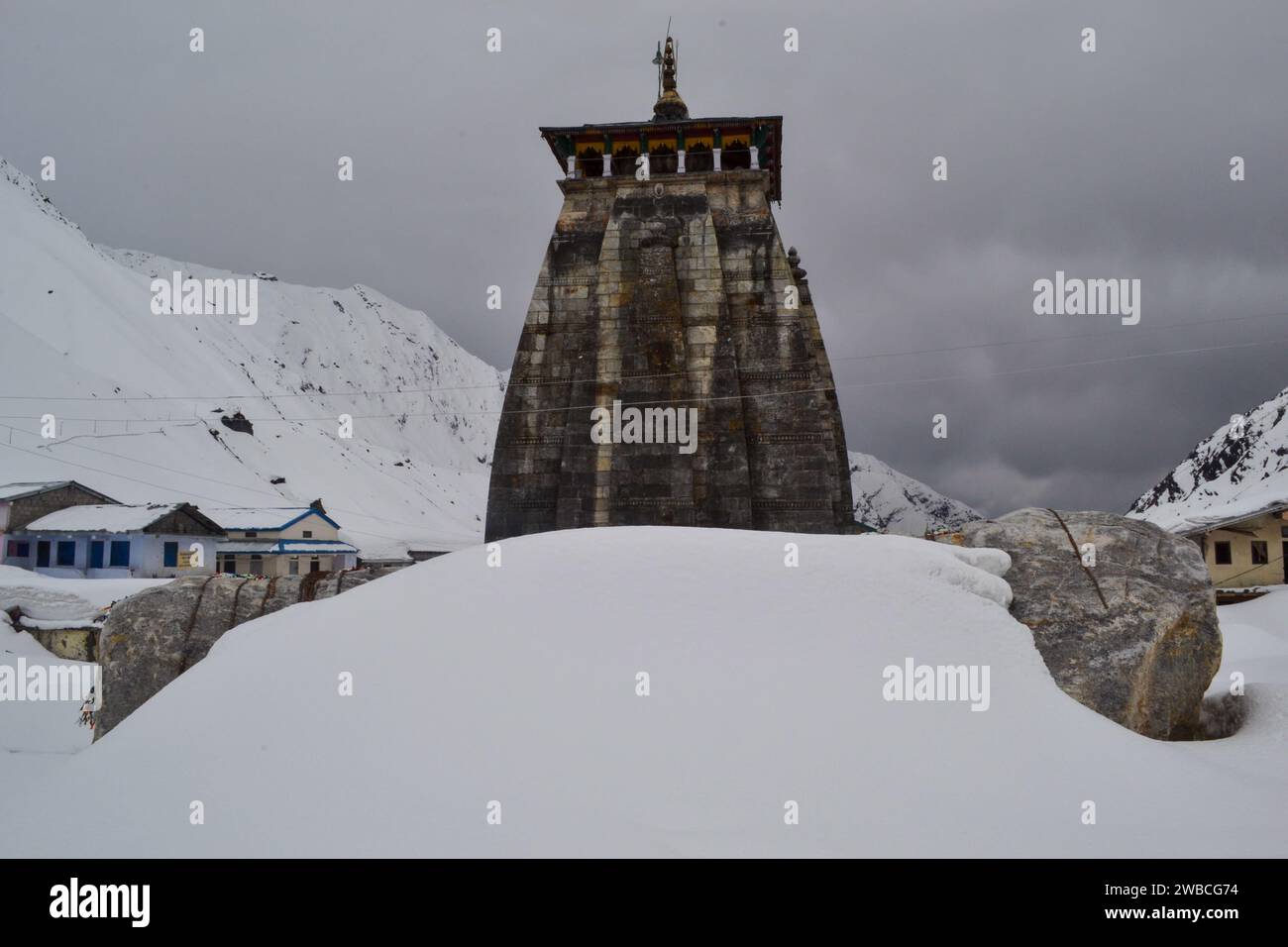 Kedarnath temple winter hi-res stock photography and images - Alamy