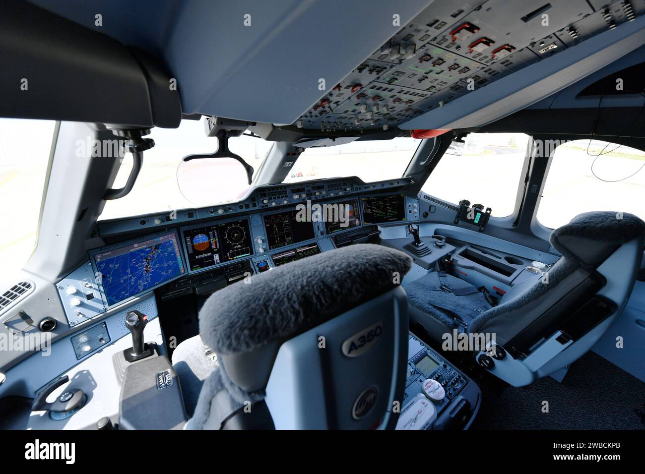 A Head-Up Display (HUD) in the cockpit of the third A350-900 (JA03XJ ...