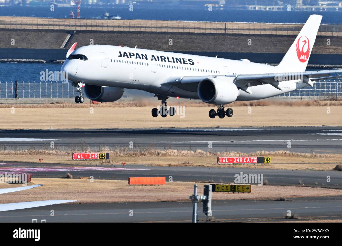 Airbus A350-900 (reg. JA05XJ) of JAL flight JL506 from Sapporo New Chitose landing near the C5 ...