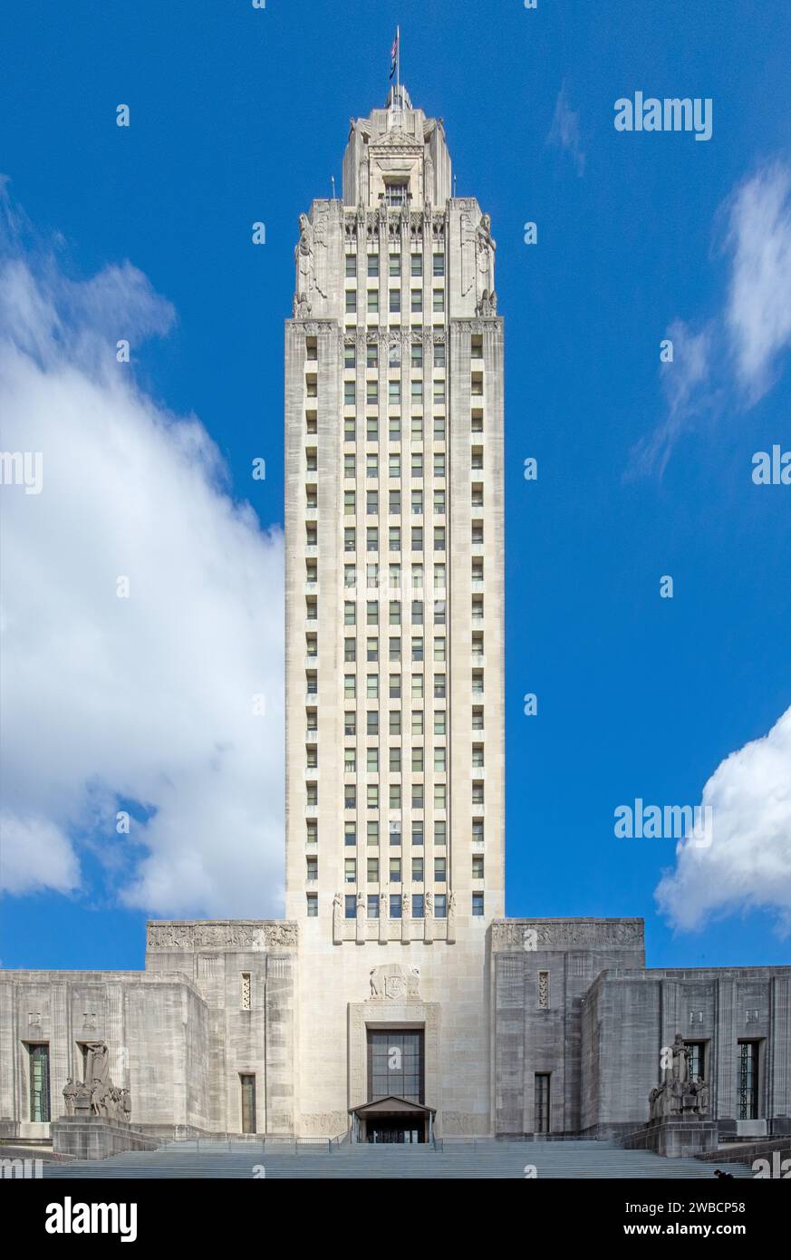 Capitol building in downtown baton hi-res stock photography and images ...