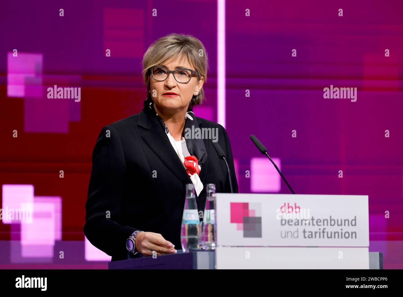 Lehrerinnenverbands hi-res stock photography and images - Alamy