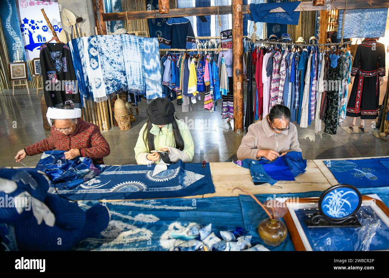 Batik process hi-res stock photography and images - Alamy