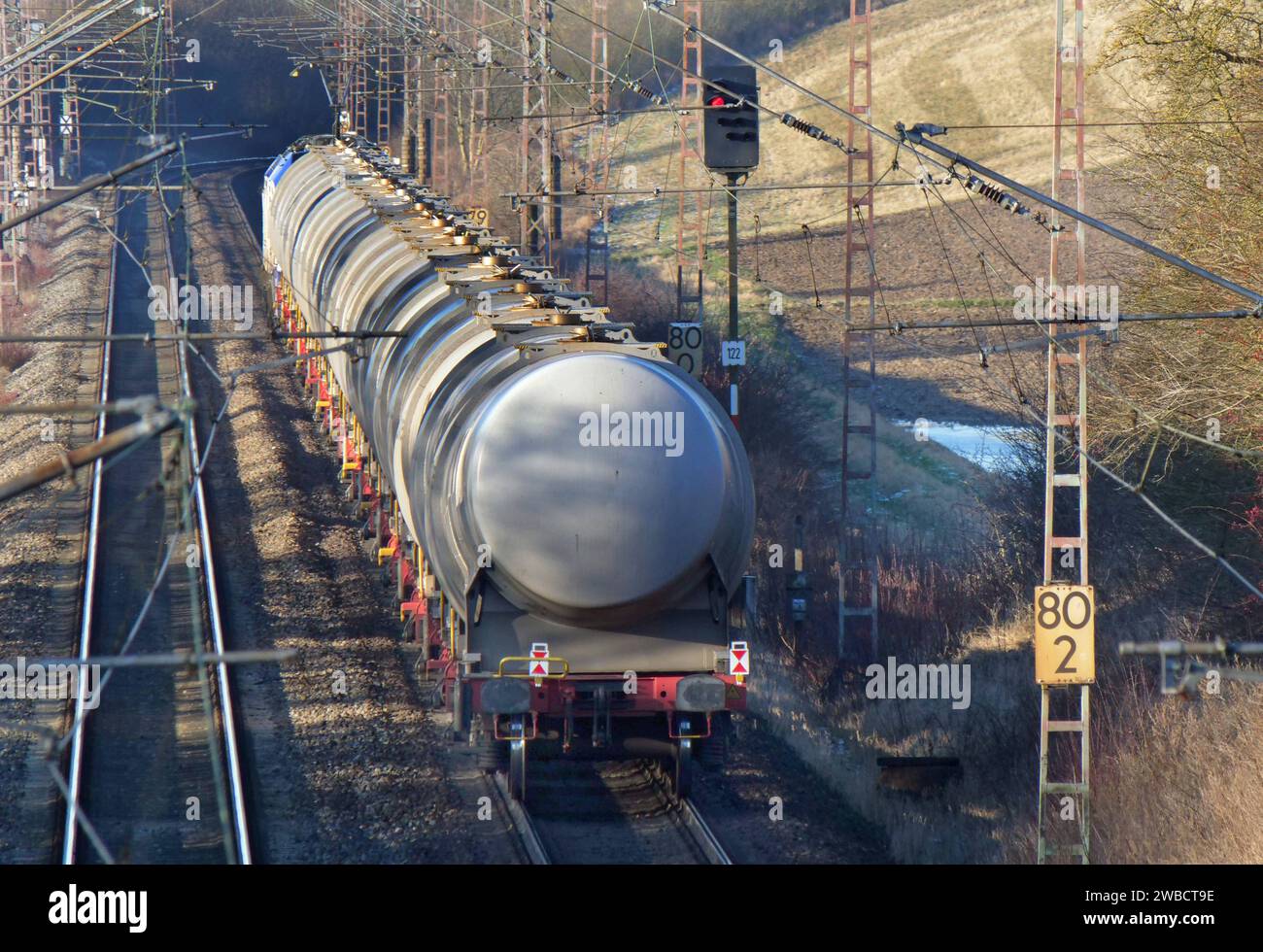 Einblicke bei einer Bahnfahrt mit Start in Goettingen Hbf nach Hannover ...