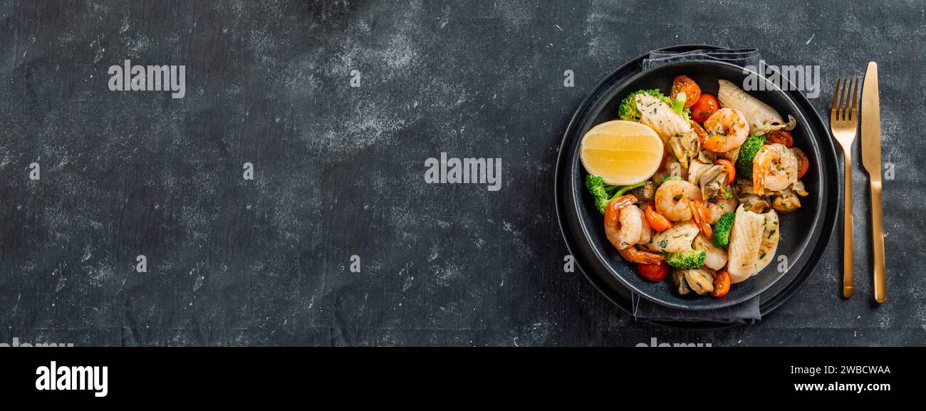 Mixed Seafood Contain Shrimps, Mussels, Calamari Squids and Fish with ...