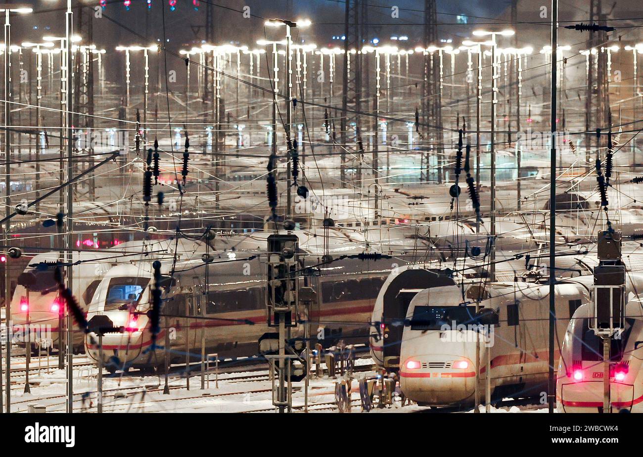 Hamburg, Germany. 10th Jan, 2024. Numerous Deutsche Bahn ICE trains are ...
