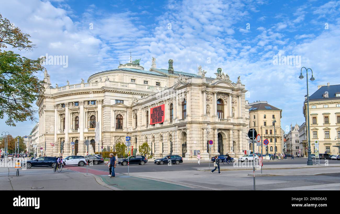 Vienna, Austria. Burgtheater (Imperial Court Theatre) and famous Wiener ...