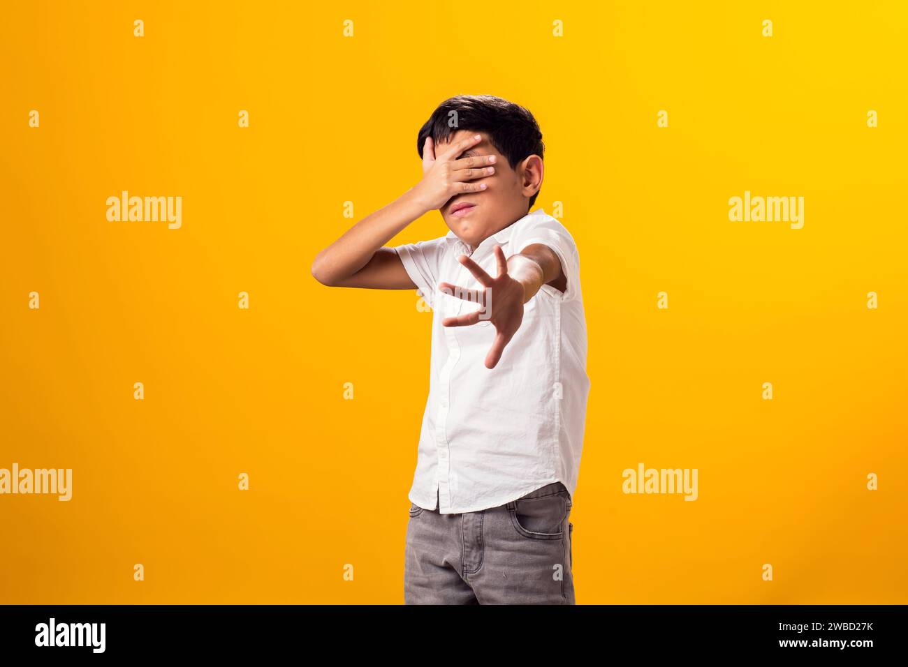 Angry tween hi-res stock photography and images - Alamy