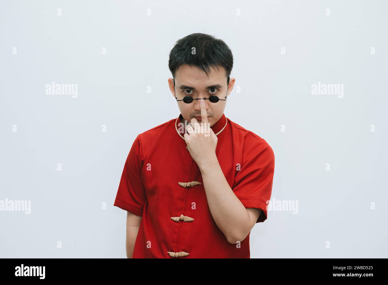 Classic asian dress hi-res stock photography and images - Alamy