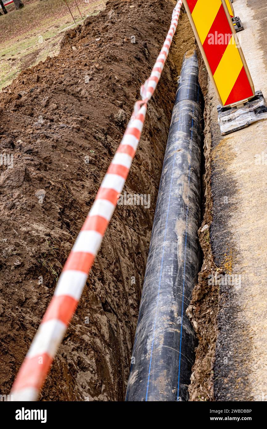 New pipeline in process hi-res stock photography and images - Alamy