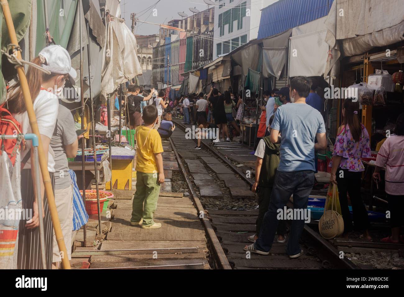 Bangkok, Thailand - December 31, 2022: Mae Klong Railway Market (Hoop ...