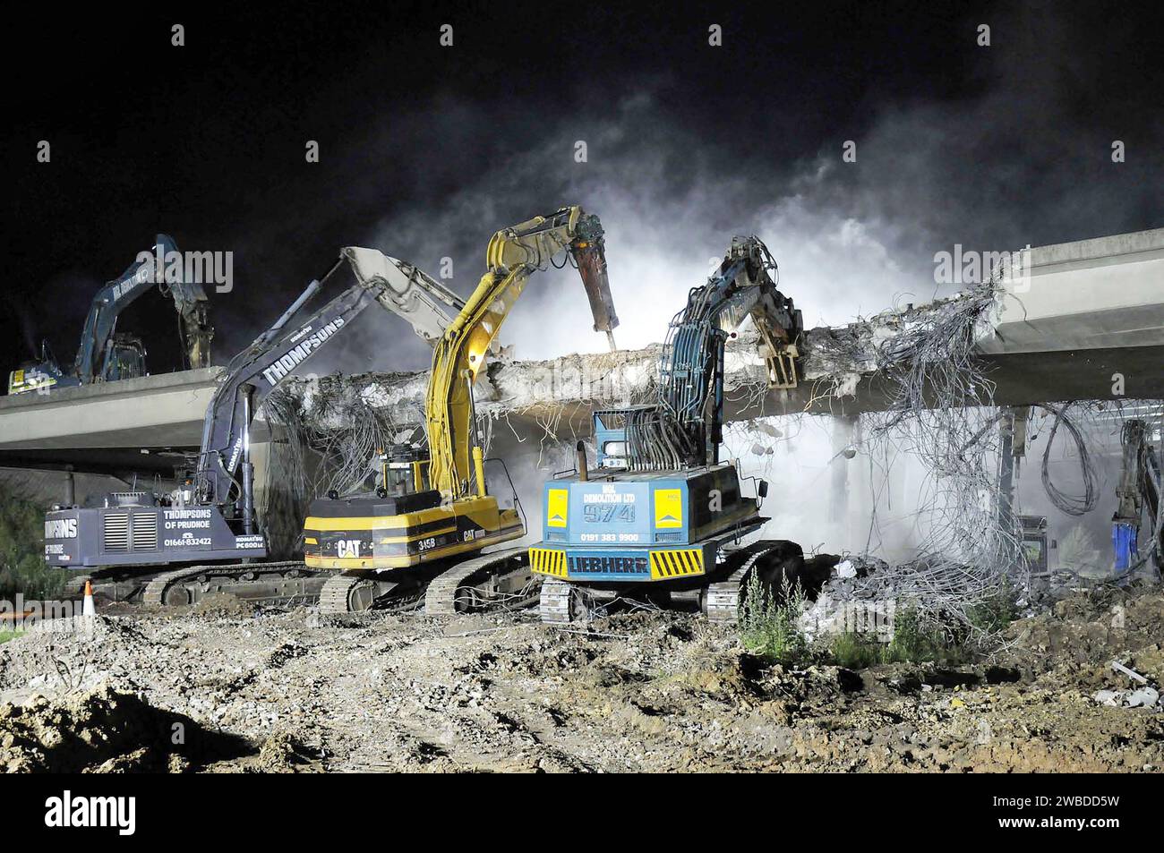 The construction industry at work, Bridge demolition on the A1, to ...