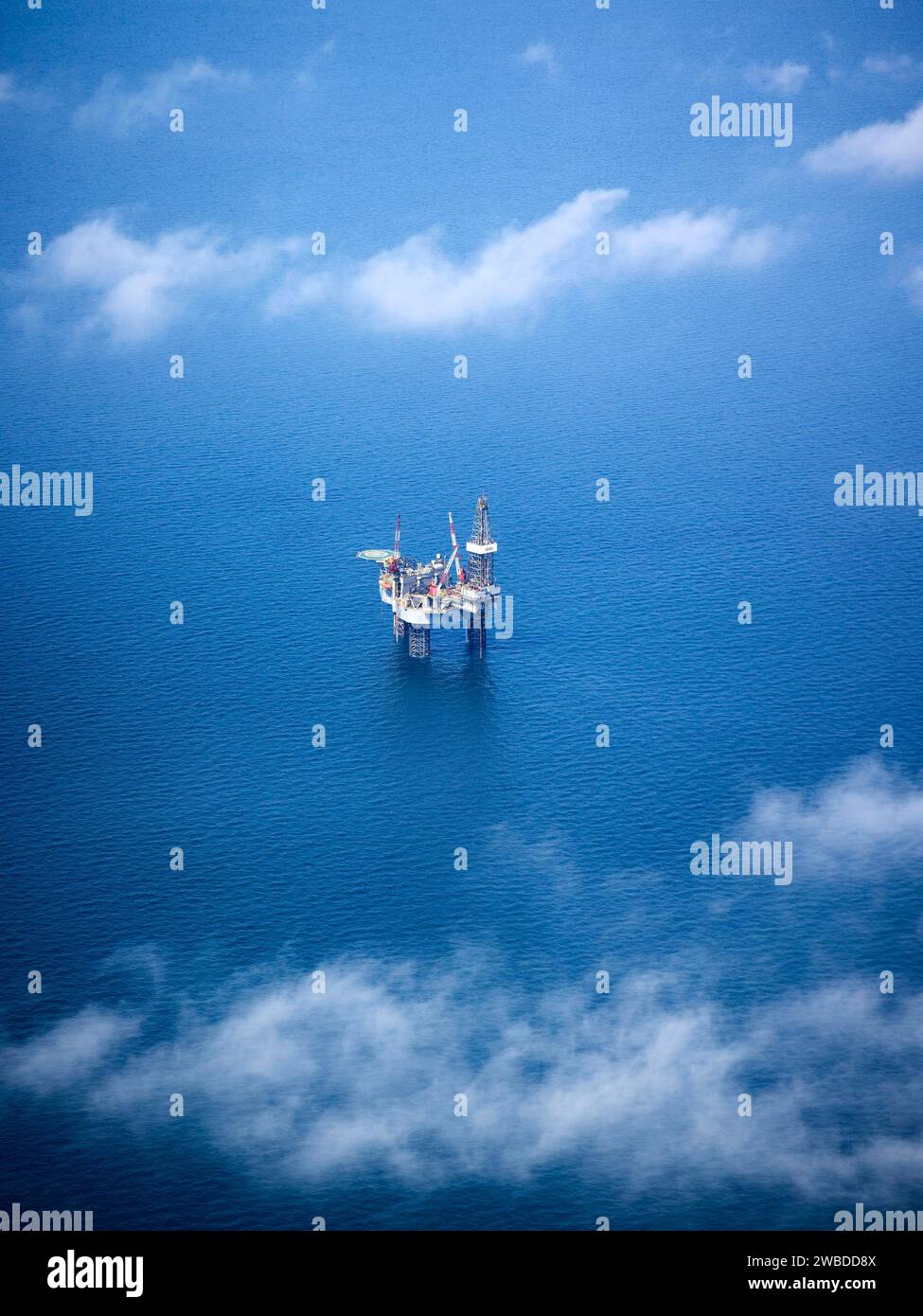 Gas Platform in the Irish Sea, UK waters Stock Photo - Alamy