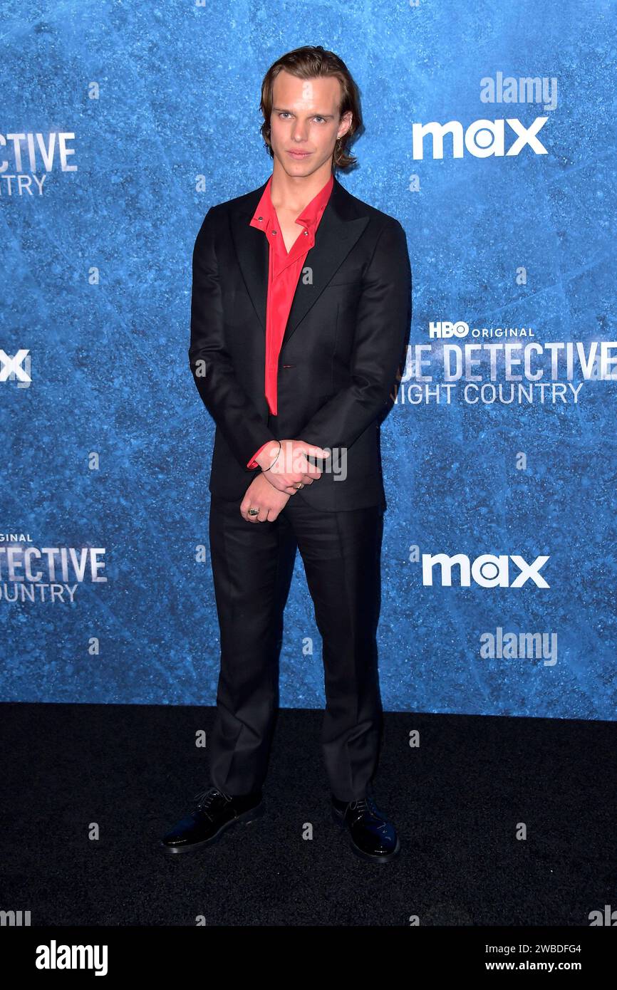Finn Bennett bei der Premiere der HBO TV-Serie True Detective: Night ...