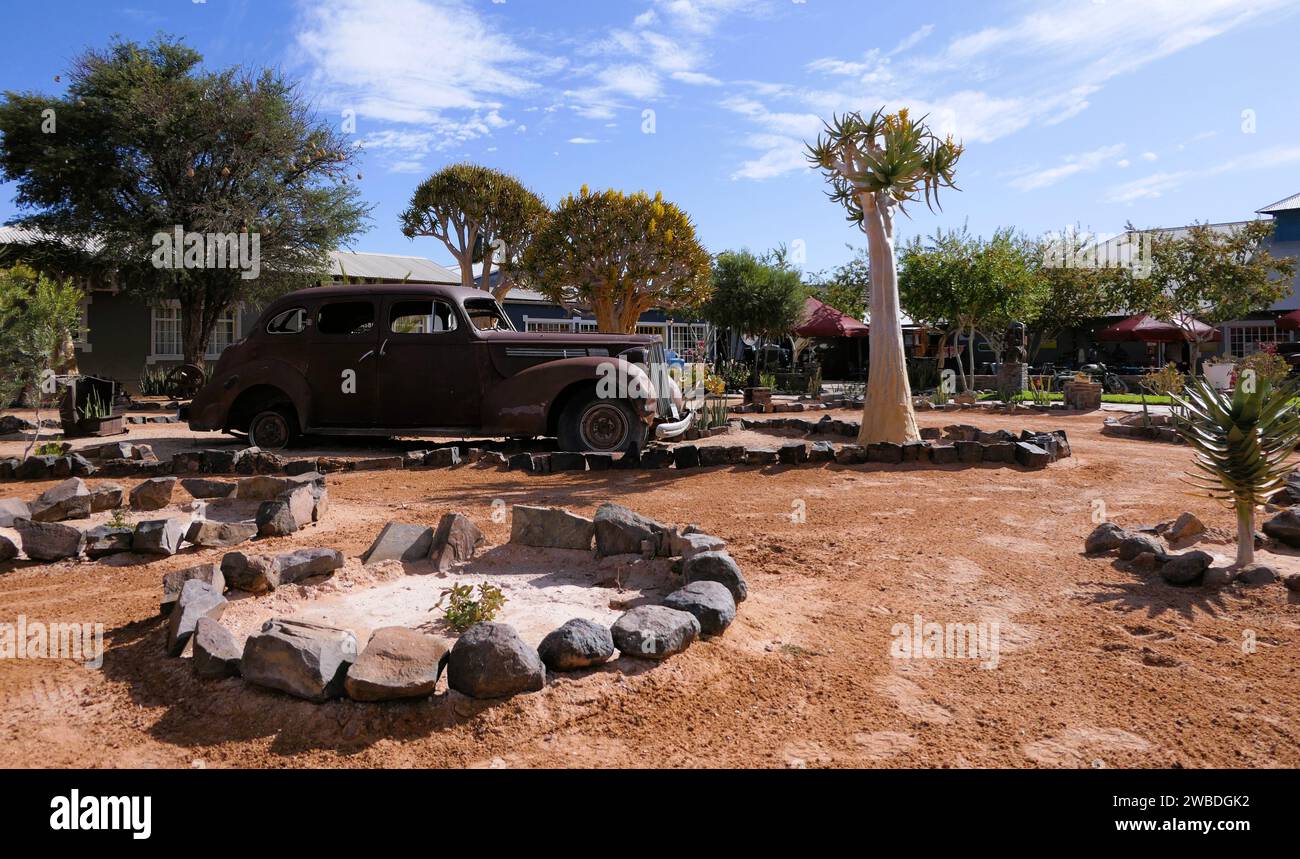 World of solitaire hi-res stock photography and images - Alamy