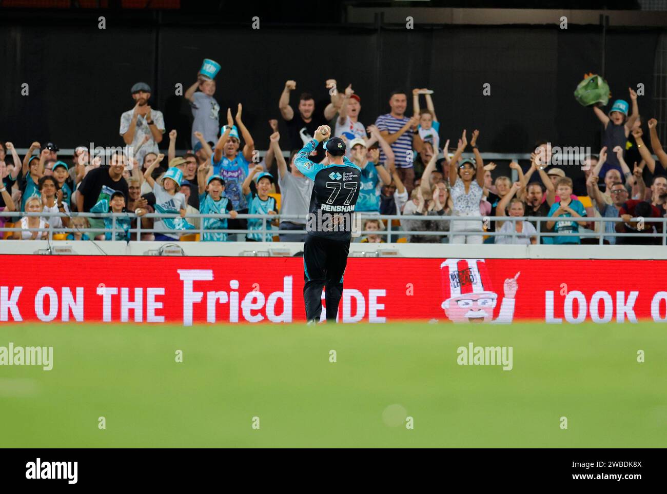 Brisbane, Australia. 10th Jan 2024. Cooper Connolly (8 Perth Scorchers ...