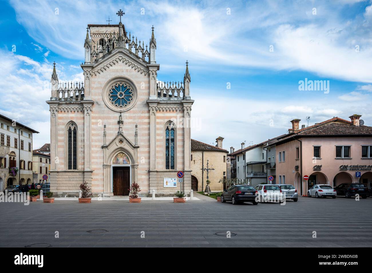 Architecture and art in the ancient fortified village of Valvasone ...