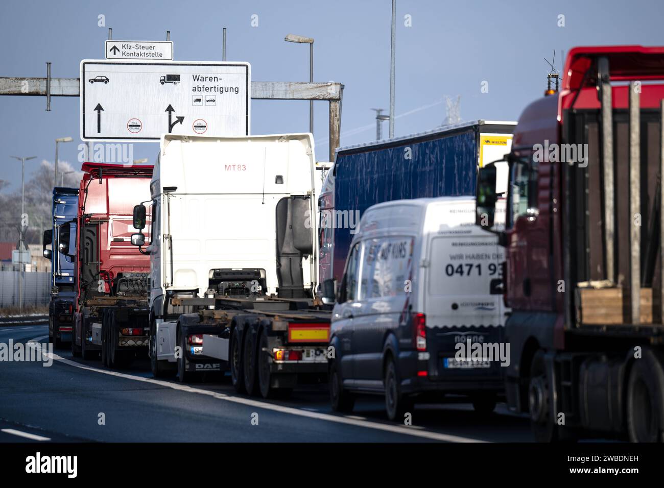 Tractor traffic jam hi-res stock photography and images - Alamy