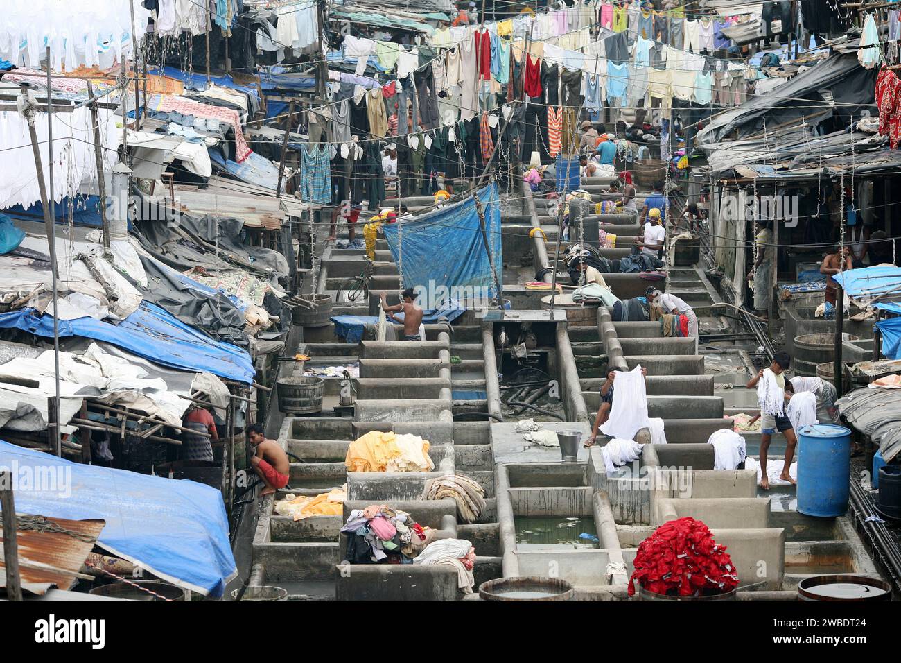 Image ©Licensed to Parsons Media. 01/10/2008. London, India.General ...