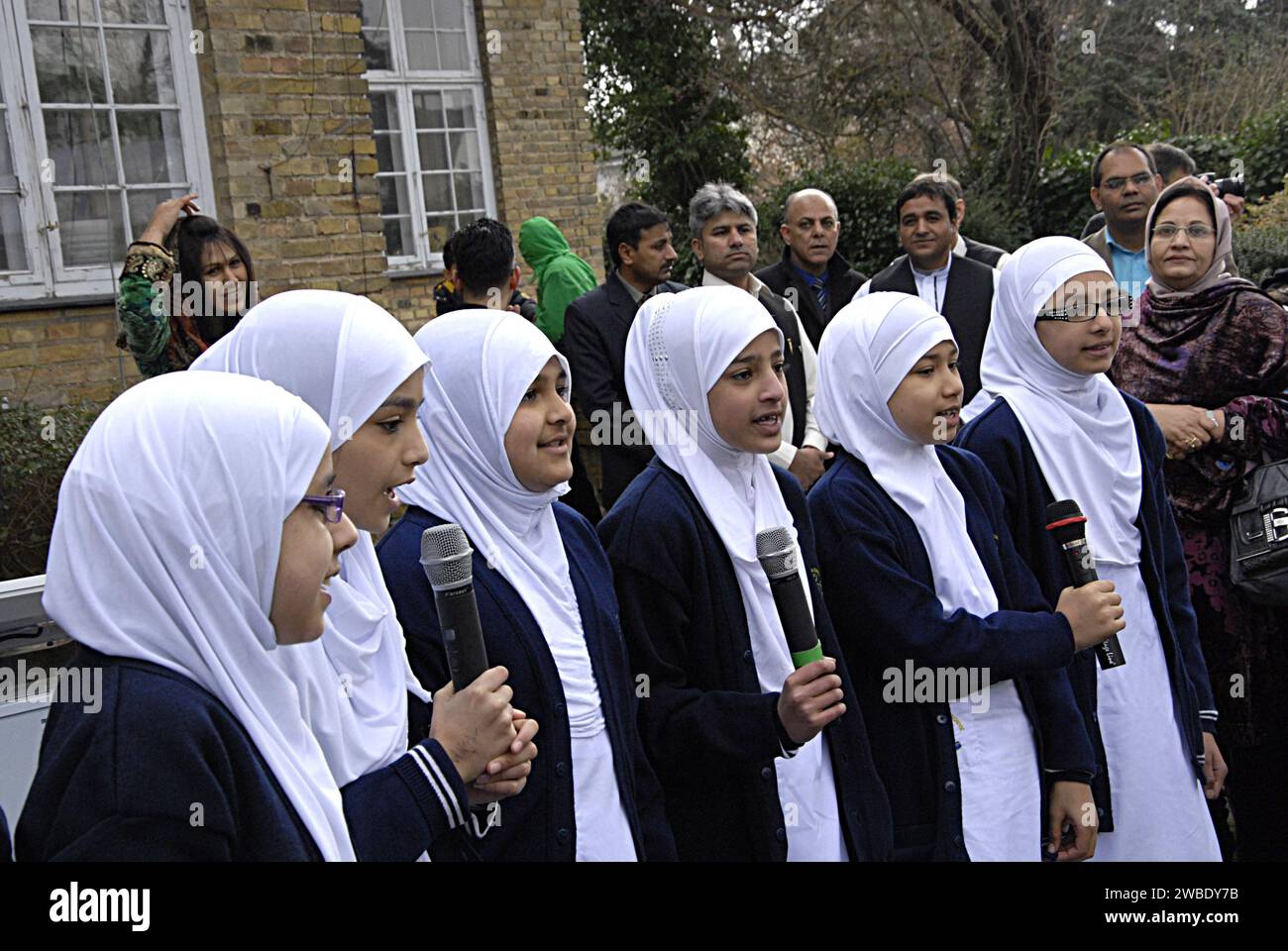 COPENHAGEN /DENMARK- Pakistani childres and people from Pakistani ...