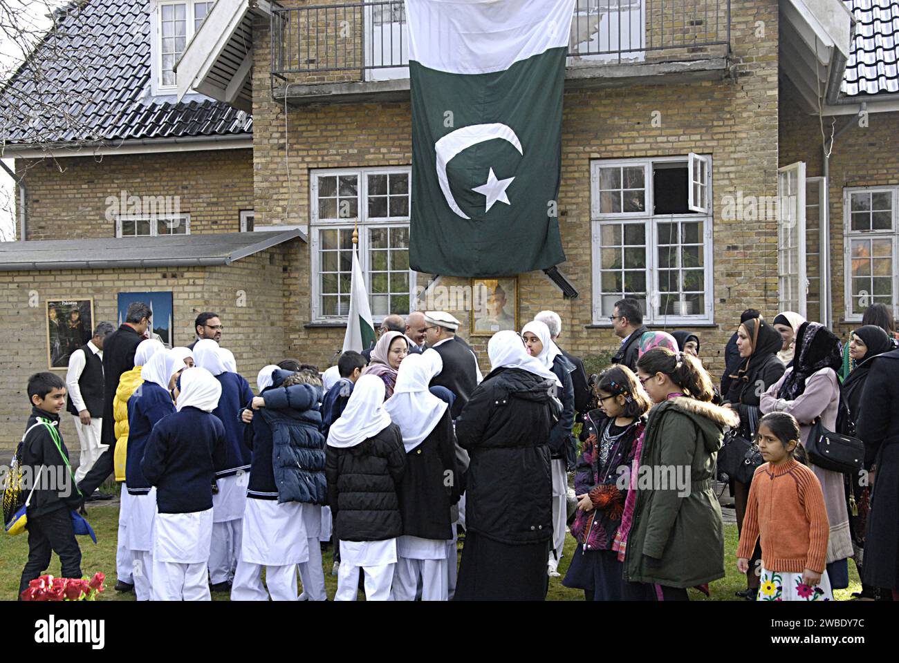 COPENHAGEN /DENMARK- Pakistani childres and people from Pakistani ...
