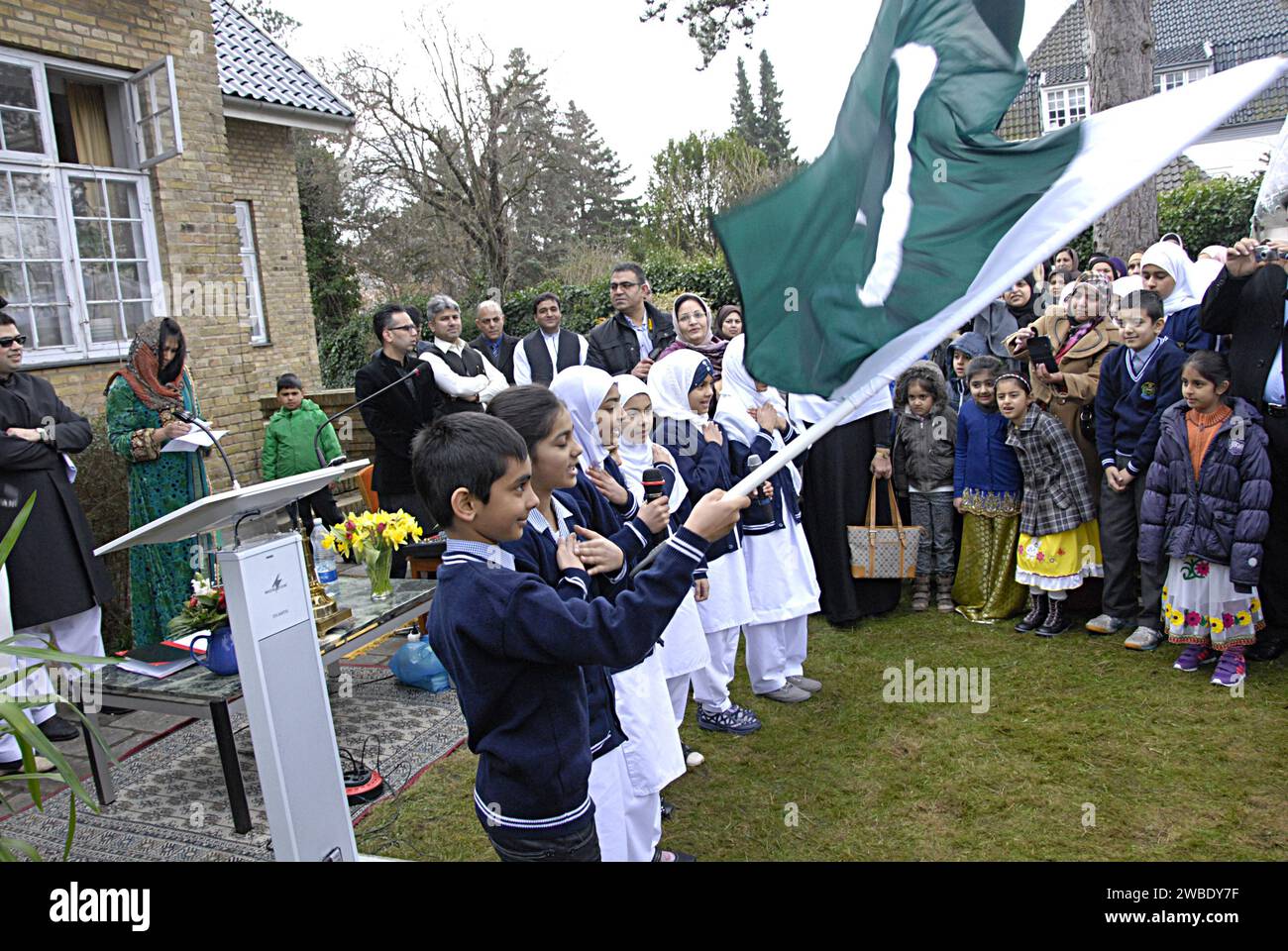 COPENHAGEN /DENMARK- Pakistani childres and people from Pakistani ...