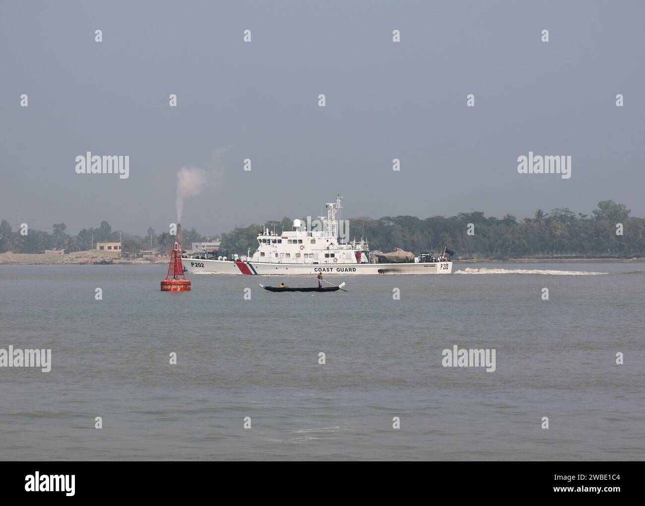 Chittagong, Patenga, Bangladesh. 10th Jan, 2024. Bangladesh Coast Guard ...