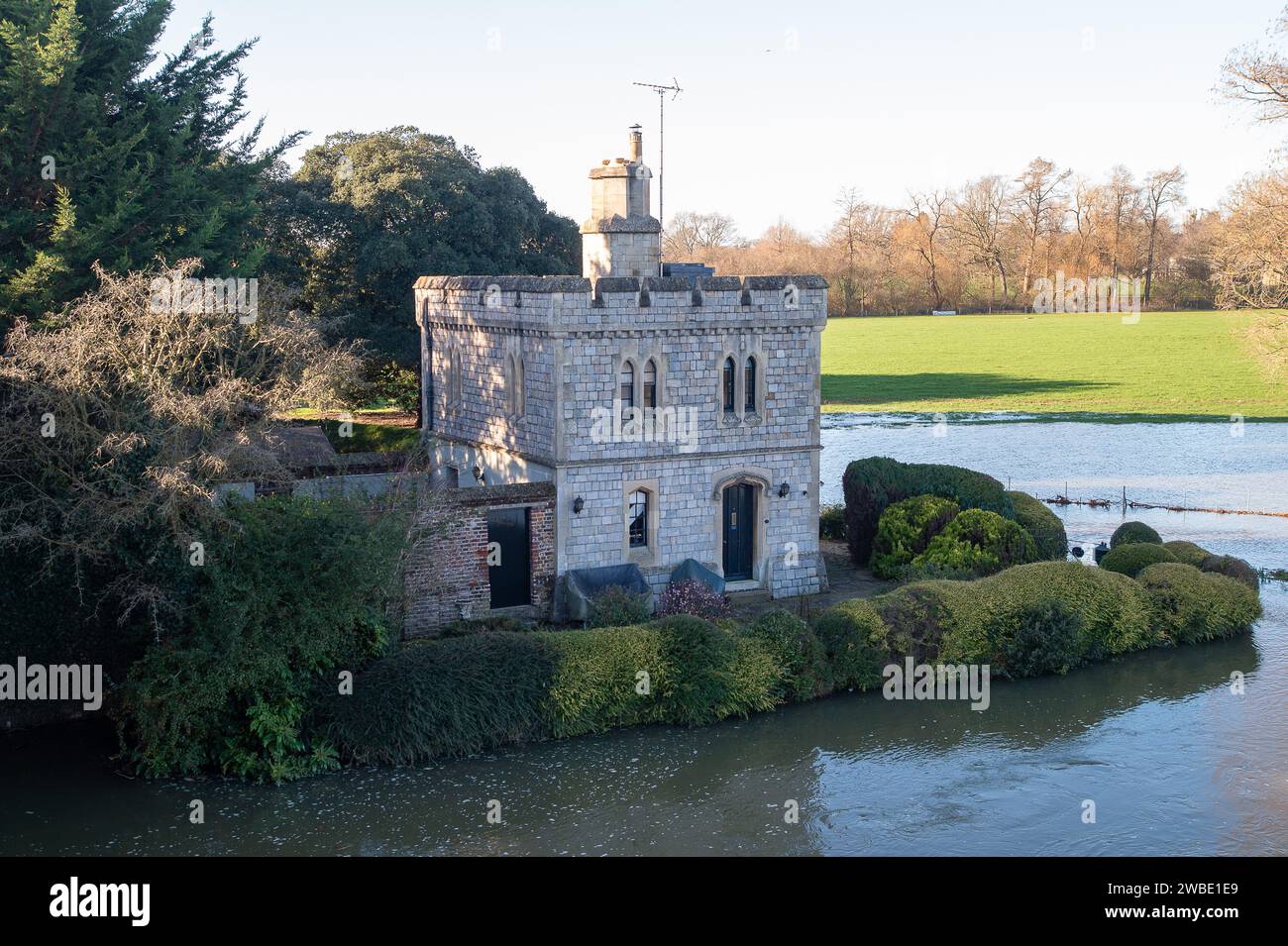 Windsor, Berkshire, UK. 10th January, 2024. A lodge at Windsor Castle ...