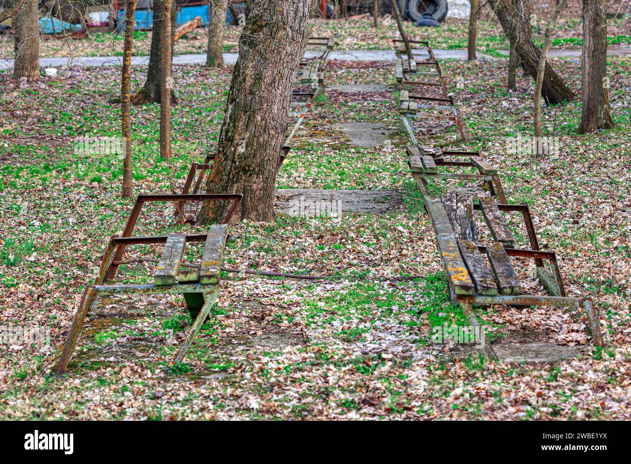 Broken benches hi-res stock photography and images - Alamy