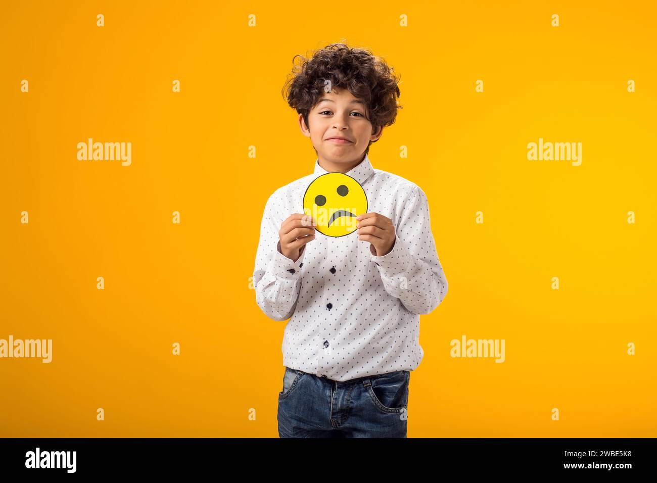 Emoticon arm hi-res stock photography and images - Alamy