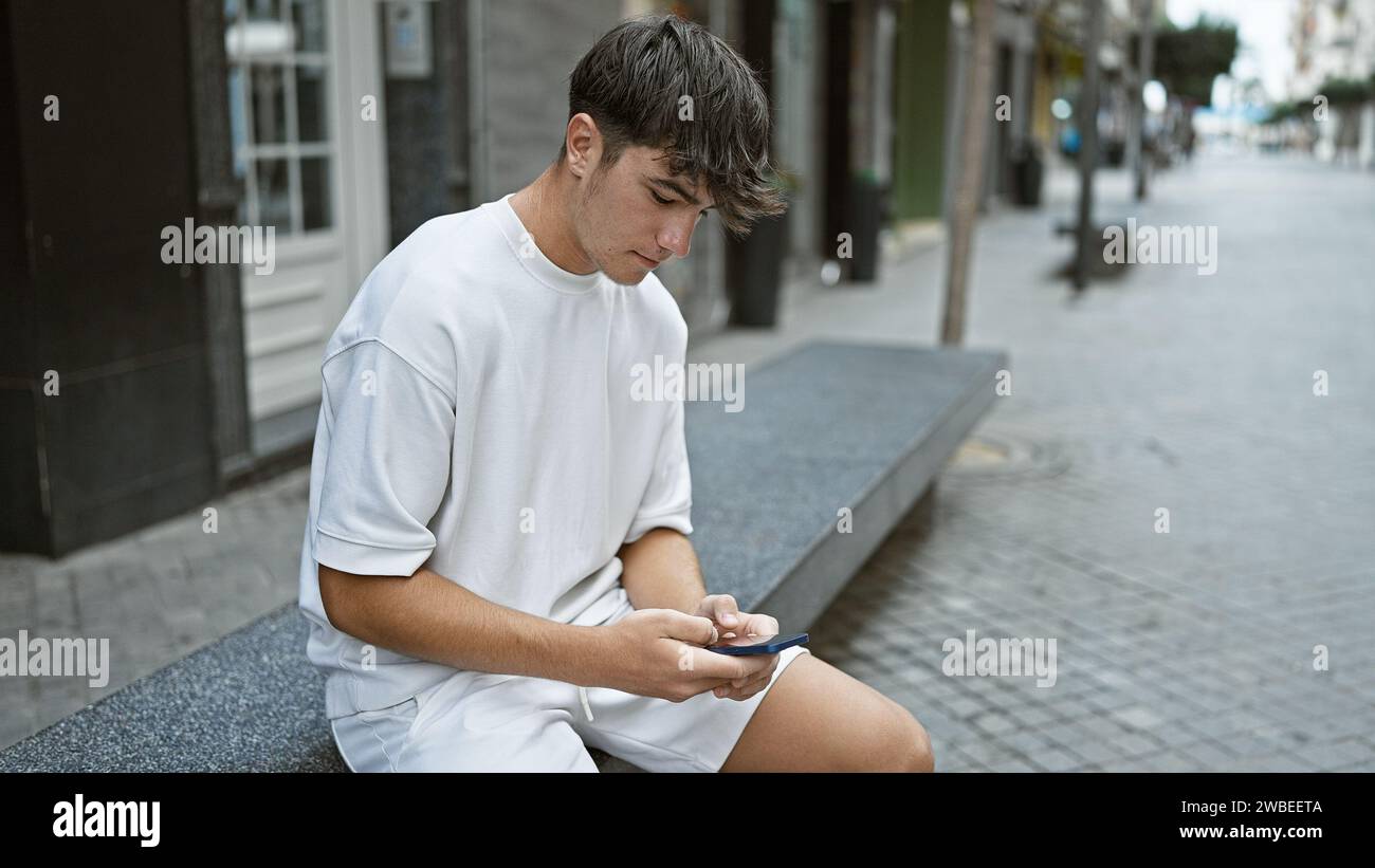 Tech savvy city hi-res stock photography and images - Alamy