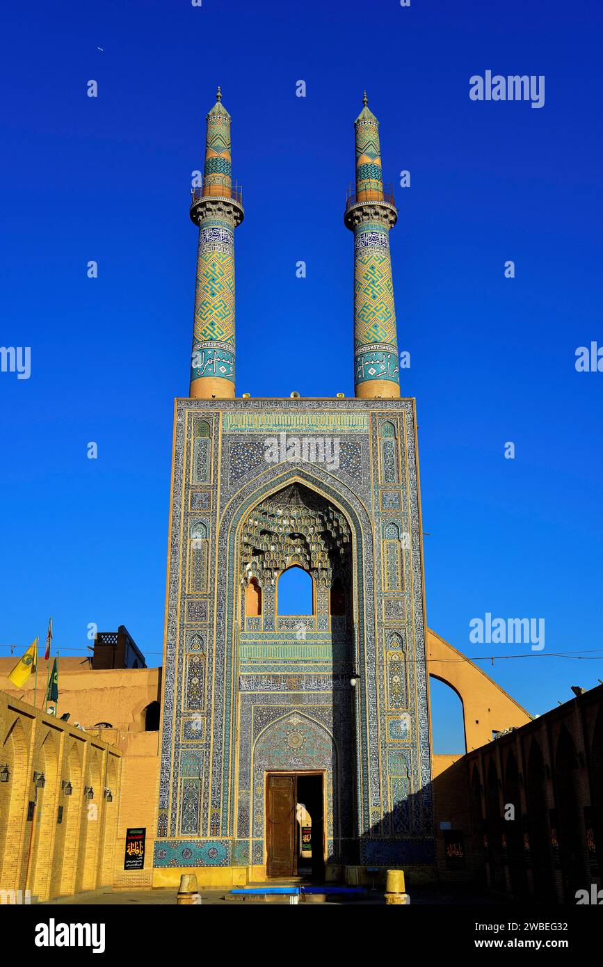 The Jāmeh Mosque of Yazd is the grand, congregational mosque of Yazd ...