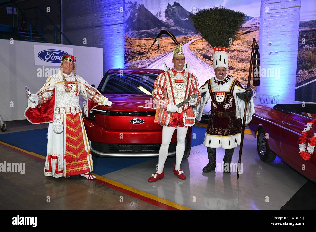 Das Kölner Karneval Dreigestirn der Karnevalsession 2023 / 2024. l-r ...