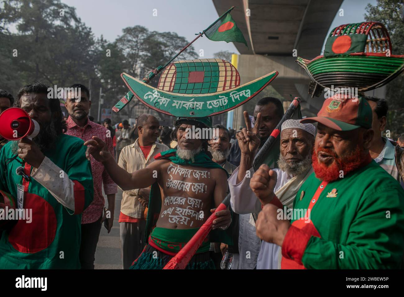 Dhaka, Bangladesh. 10th Jan, 2024. Supporters of Bangladesh's ruling ...