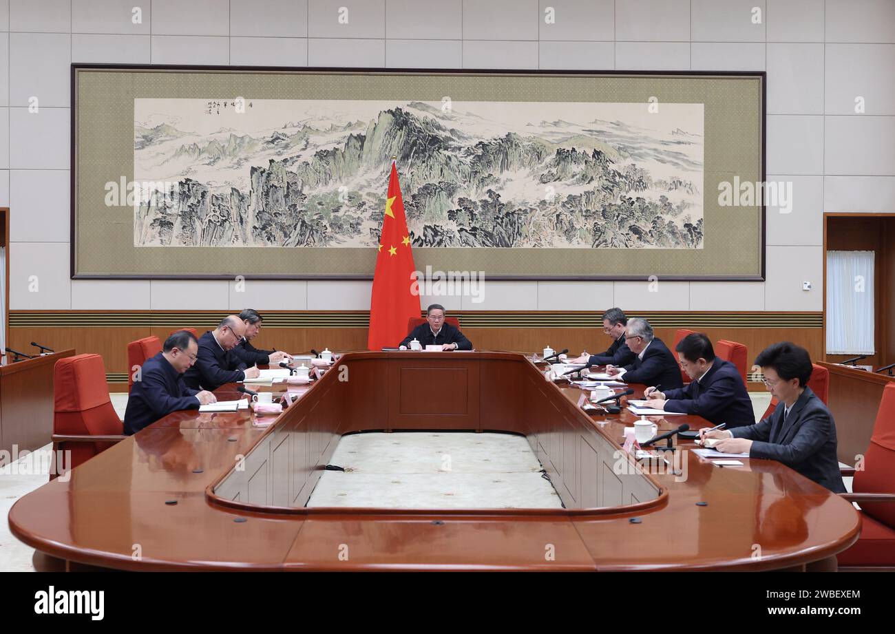 (240110) -- BEIJING, Jan. 10, 2024 (Xinhua) -- Chinese Premier Li Qiang ...