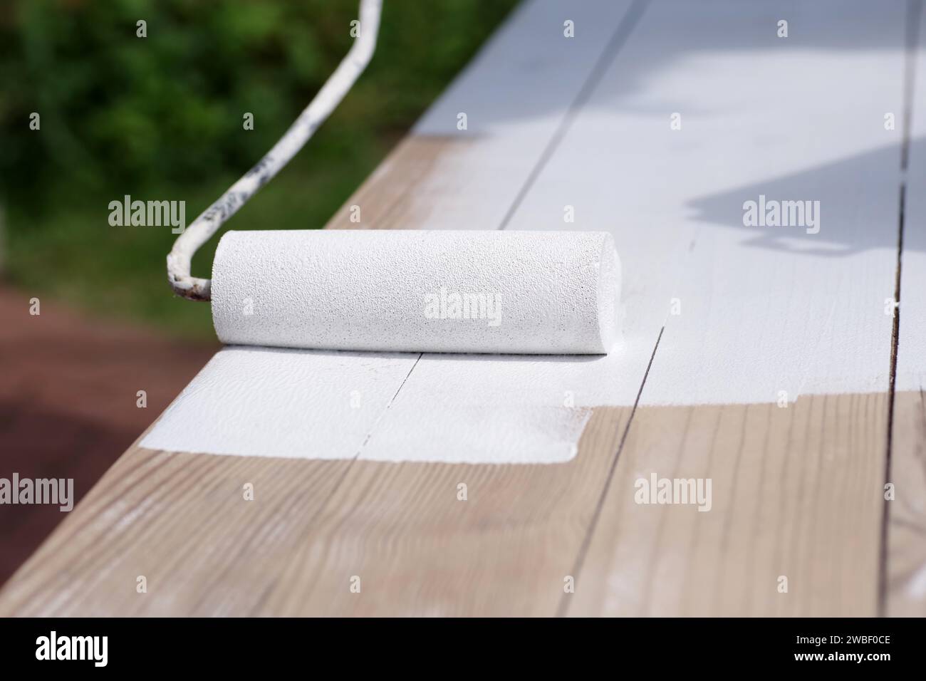 Paint roller, table, colour, paint, tool, renovate, white, A wooden ...