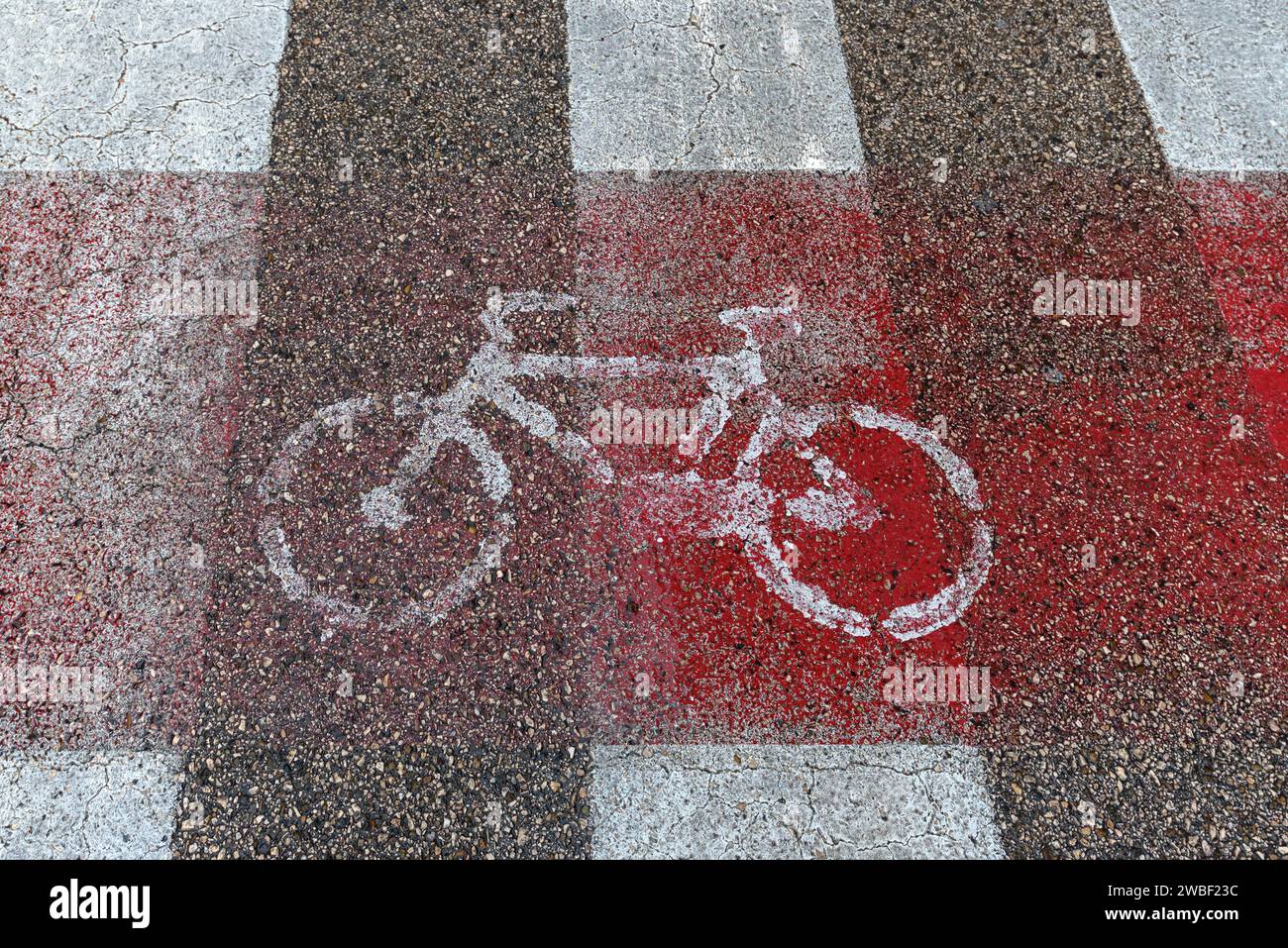 Way marked path hi-res stock photography and images - Alamy