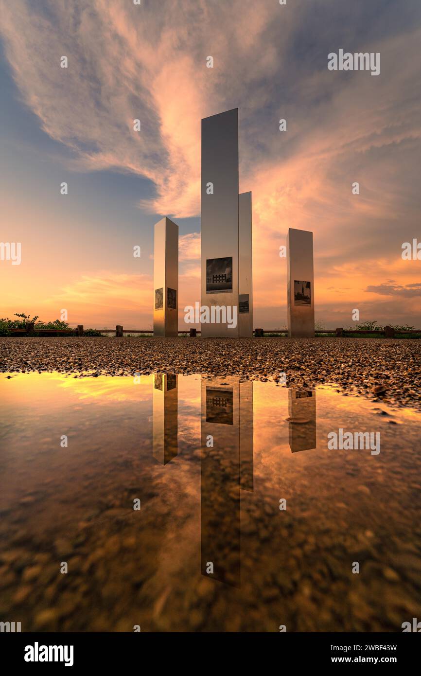 Modern art installation hi-res stock photography and images - Alamy